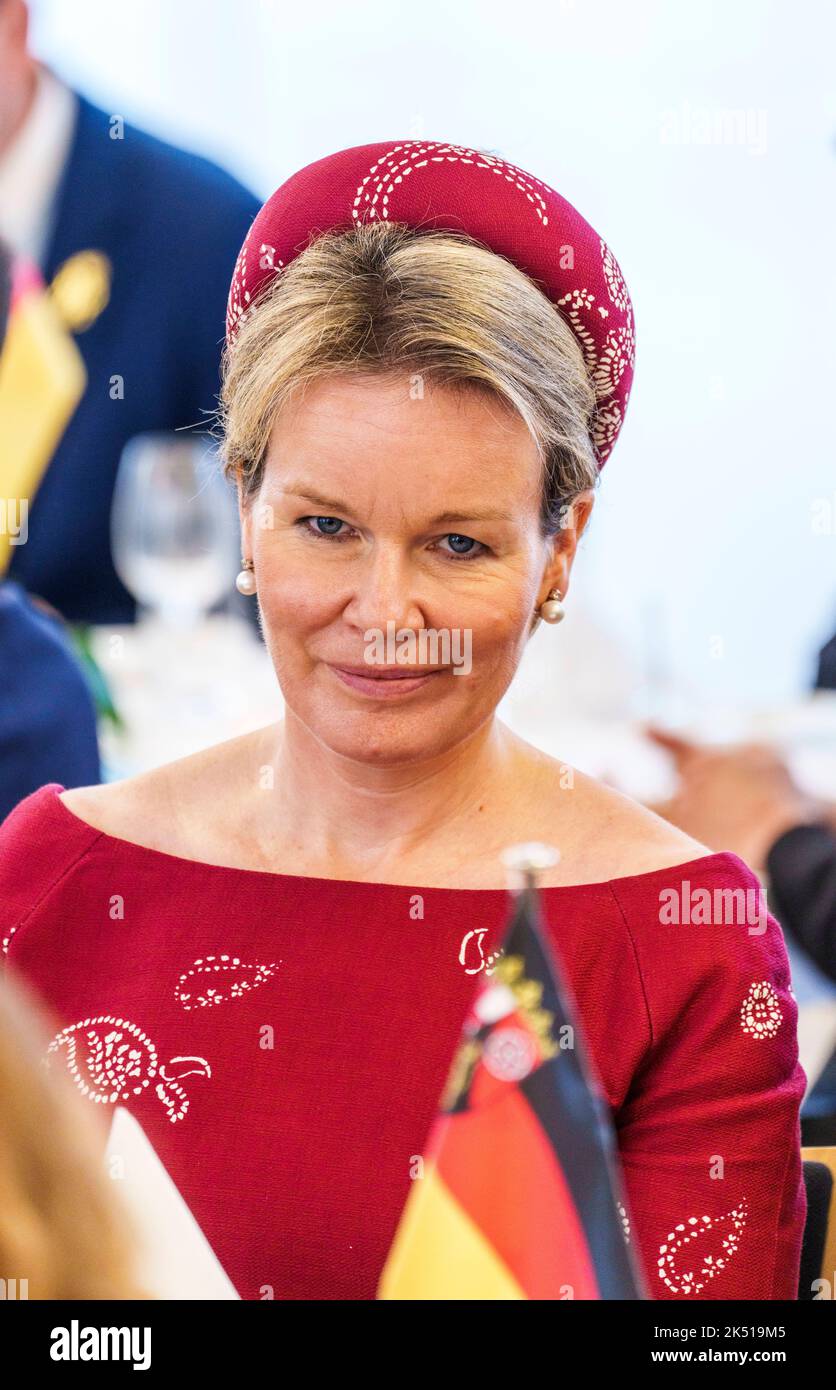 Queen mathilde 2022 hi-res stock photography and images - Alamy