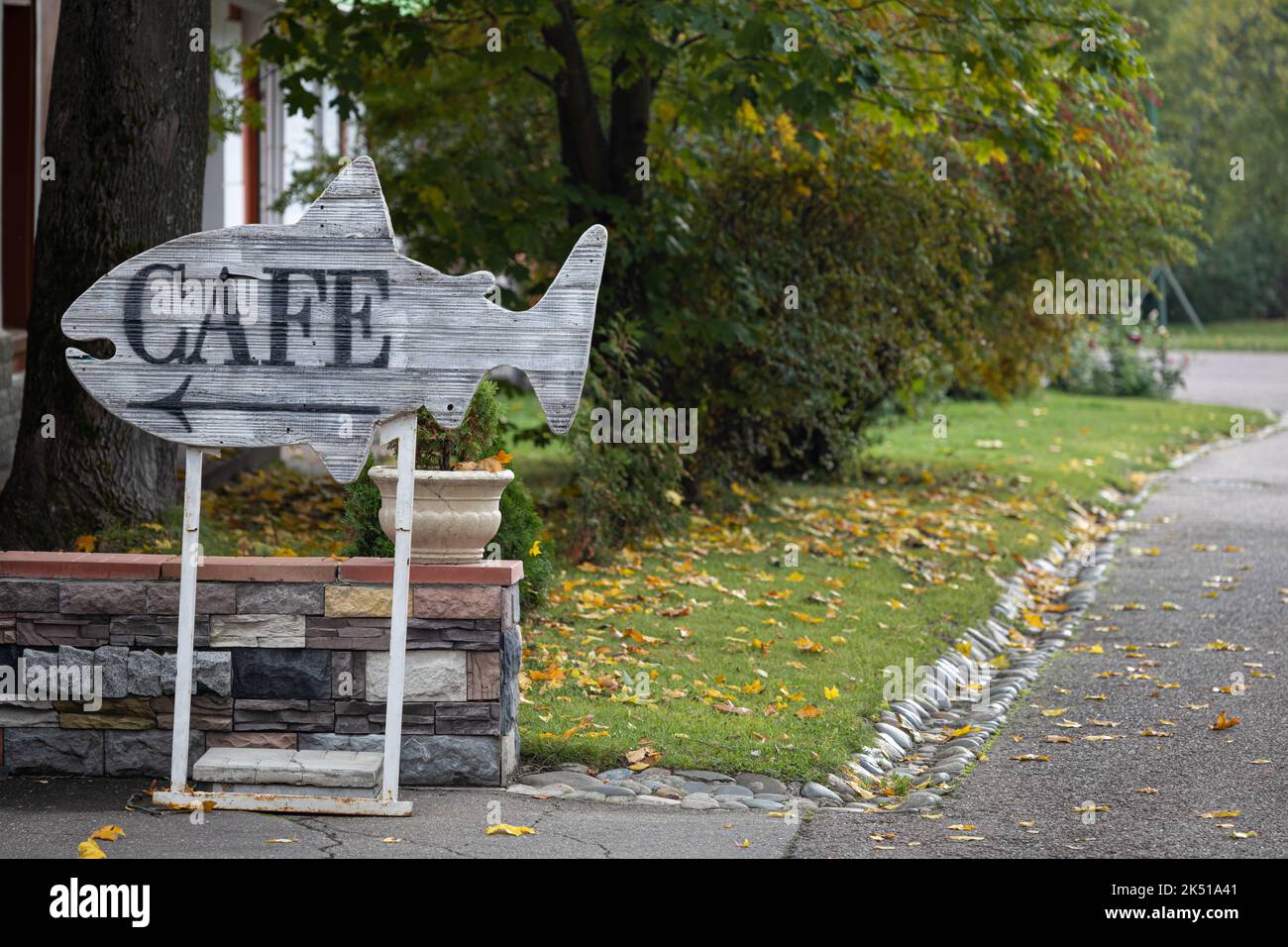 Cafe entrance hi-res stock photography and images - Alamy