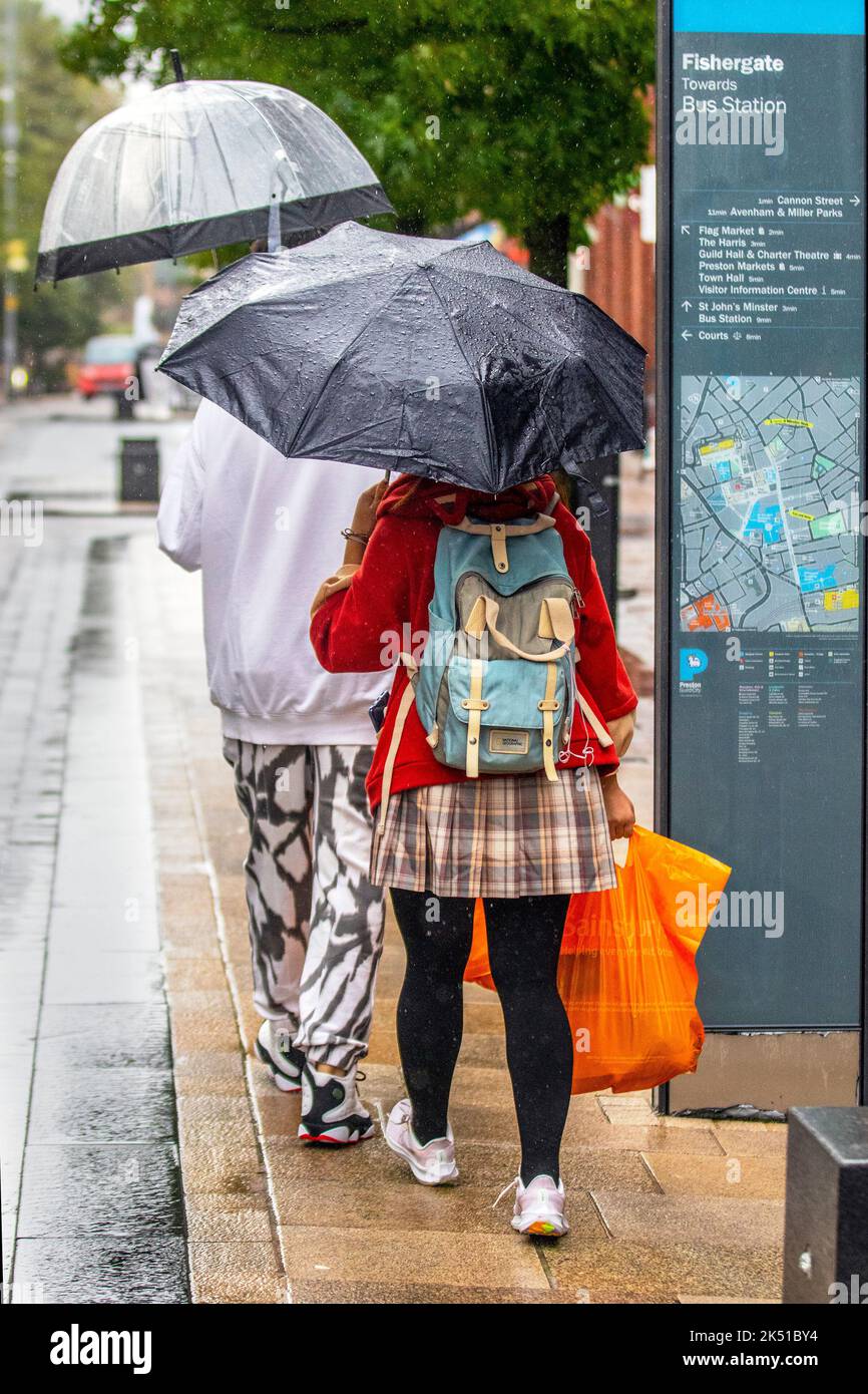 Preston. UK Weather 5th Oct, 2022; Wet and windy start to the day in ...