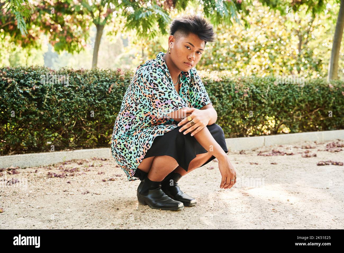 Non binary body hi-res stock photography and images - Alamy