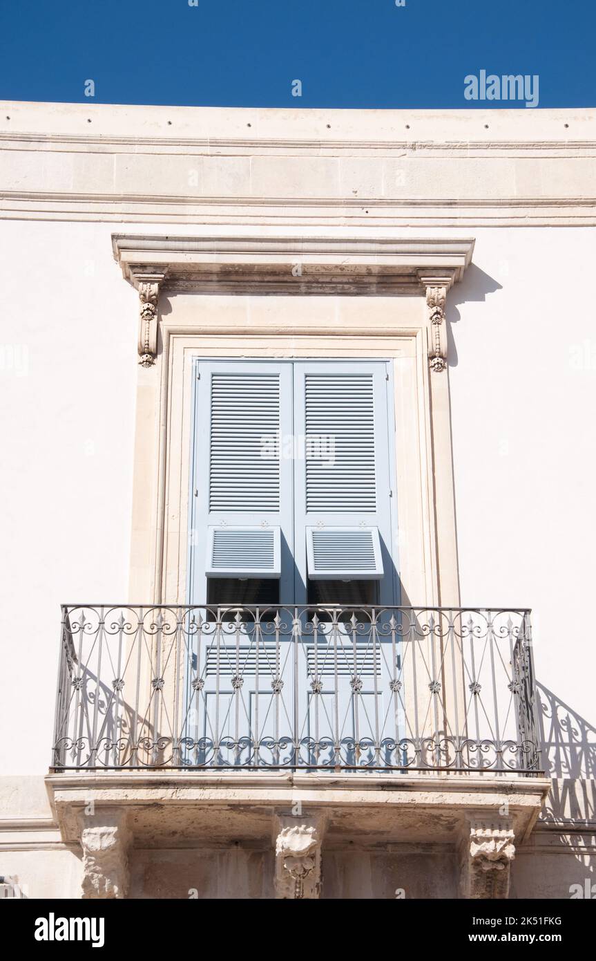 Greek shutters hi-res stock photography and images - Alamy