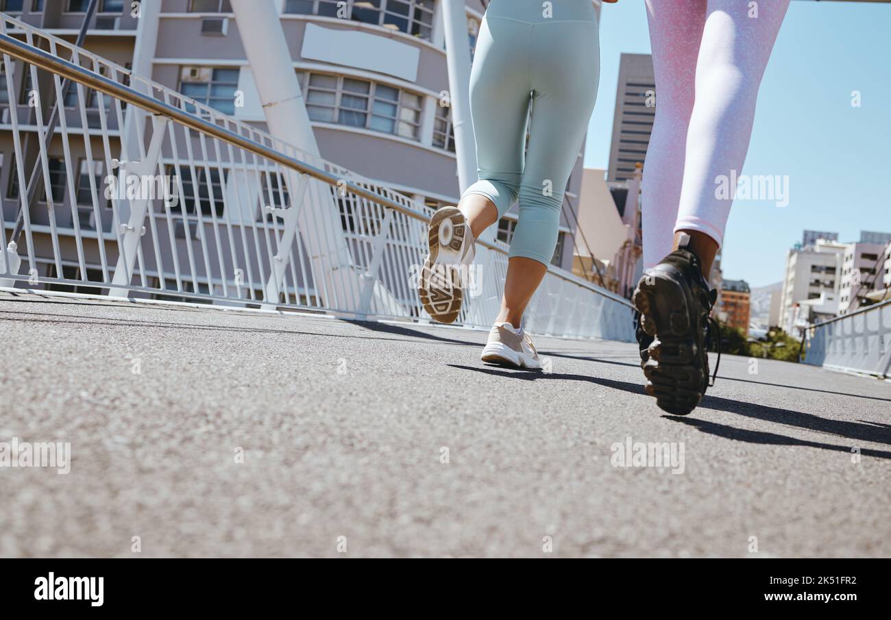 Women workout hi-res stock photography and images - Alamy
