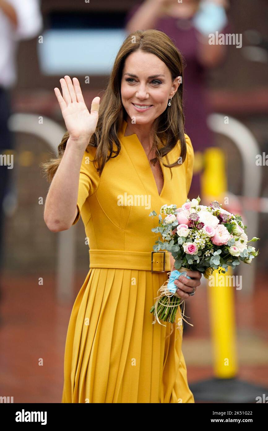 The Princess of Wales leaves the Royal Surrey County Hospital's ...