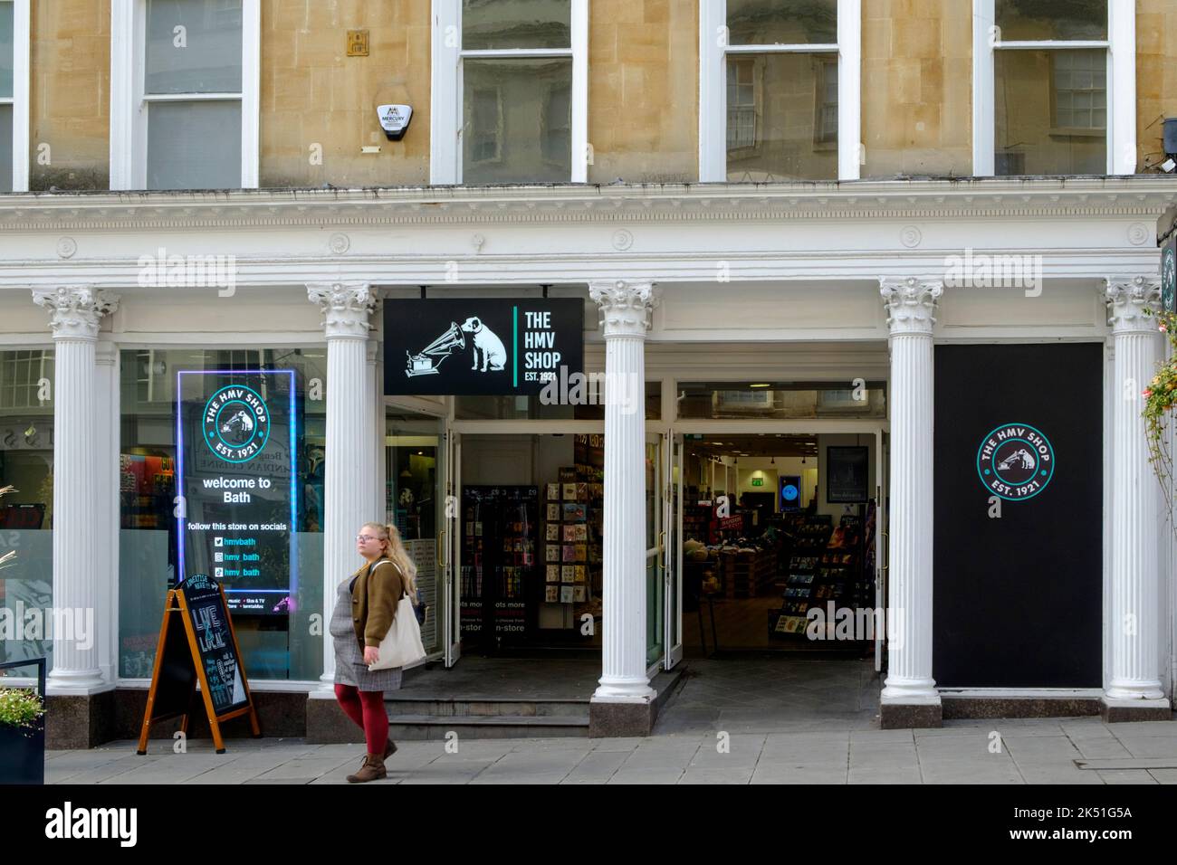 High street shop fronts in Bath. HMV shop on Milsom St Stock Photo - Alamy
