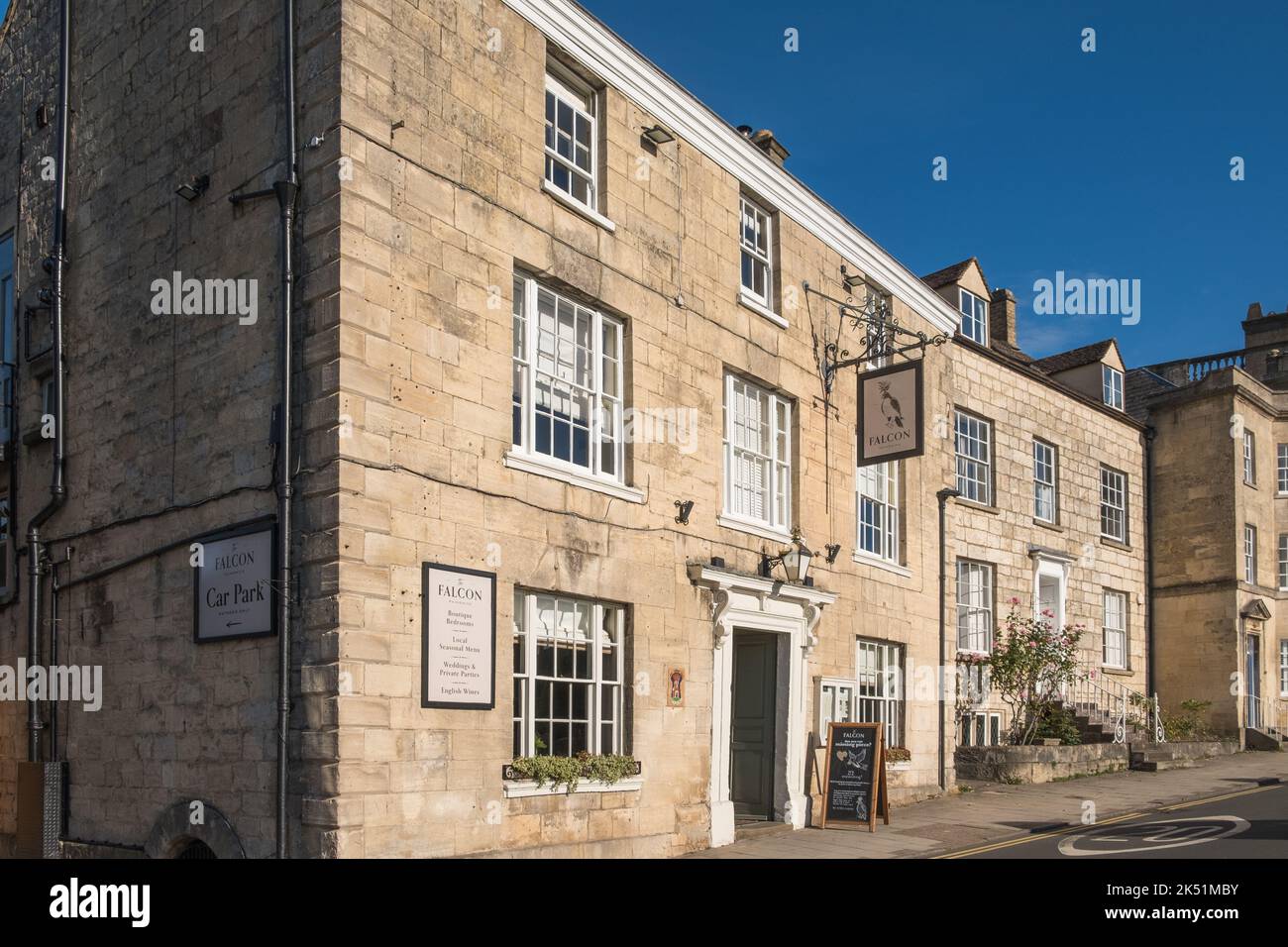 Falcon inn painswick hi-res stock photography and images - Alamy