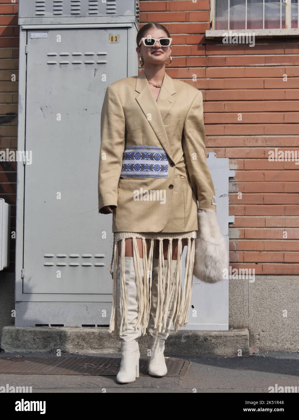 Fashion blogger street style outfit before Etro Fashion Show at Milan ...