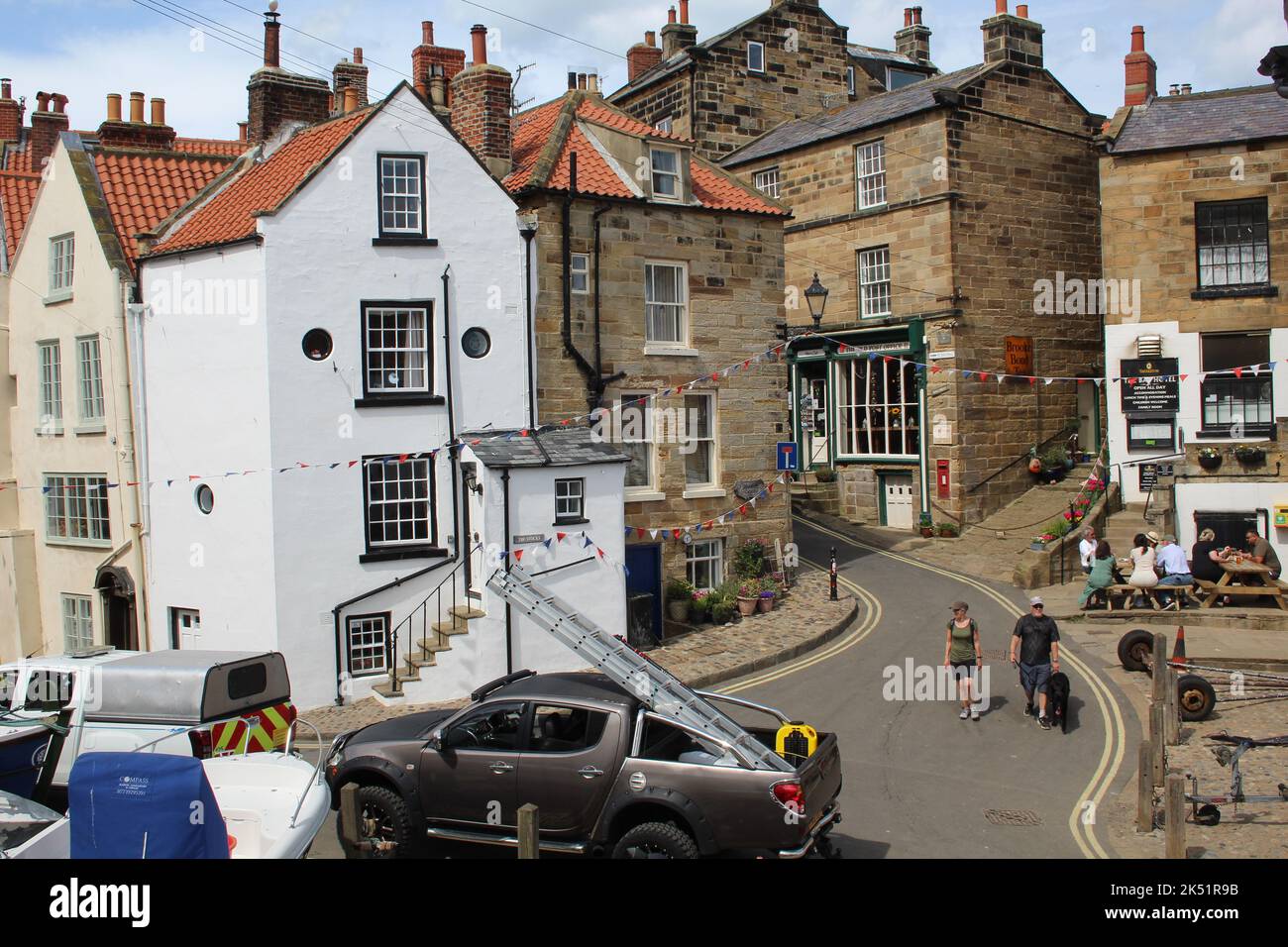 Street view robin hoods bay hi-res stock photography and images - Alamy