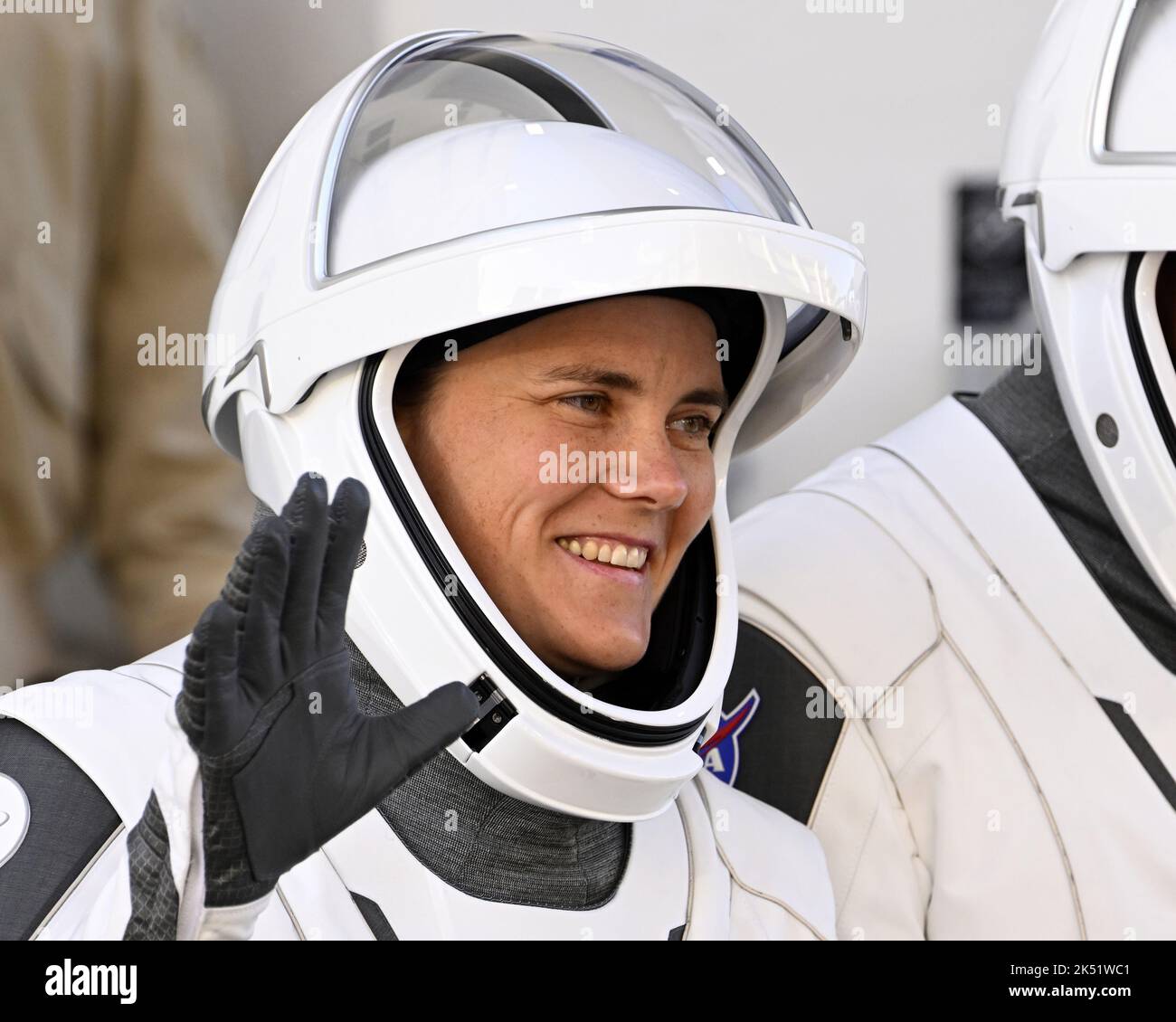 SpaceX NASA Crew-5 Mission Specialist Anna Kikina waves to family and ...