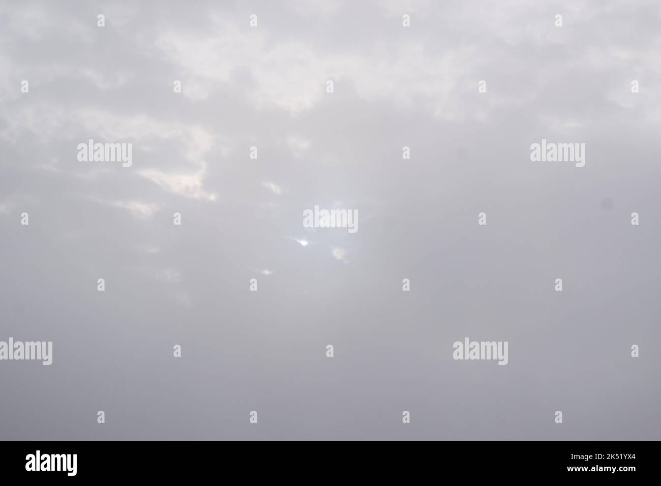 Grey_sky hi-res stock photography and images - Alamy