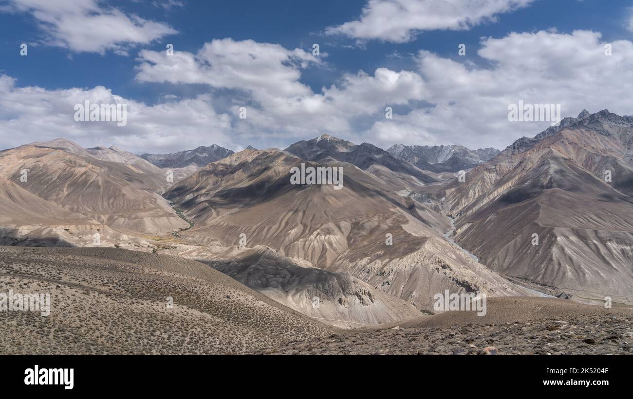 Pass in the pamir mountains hi-res stock photography and images - Alamy