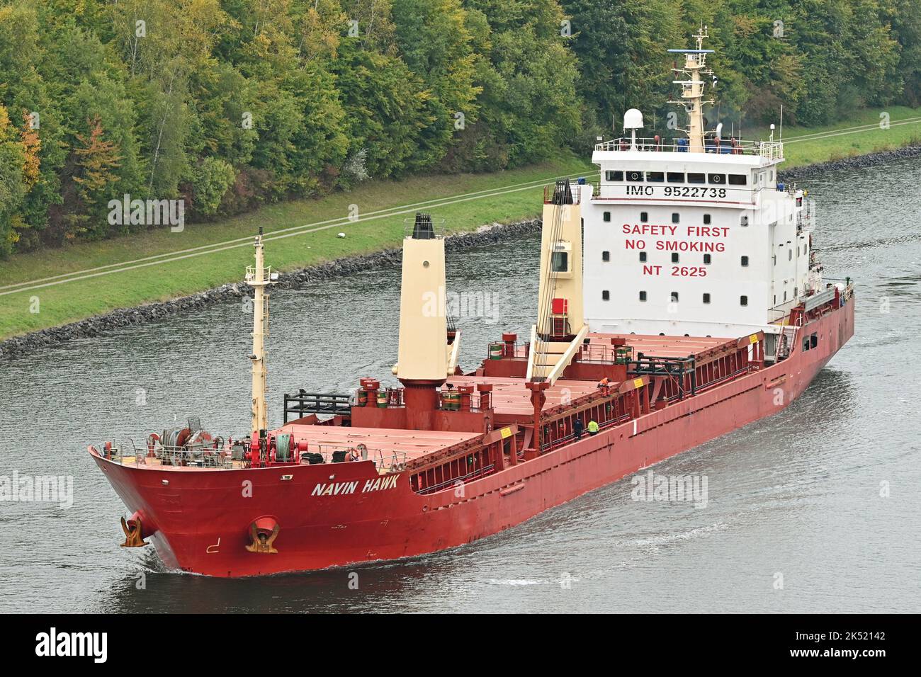Bulk Carrier NAVIN HAWK passing the KIel Canal Stock Photo - Alamy
