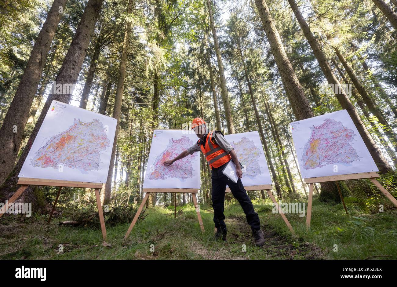 Herbertingen, Germany. 05th Oct, 2022. A participant in a Forst BW ...