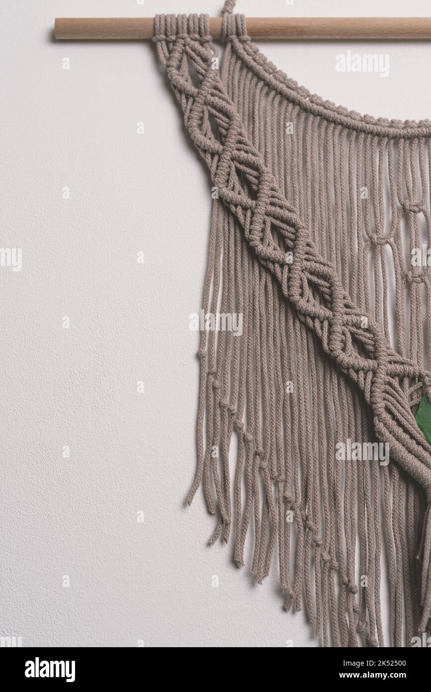 Wall macrame hi-res stock photography and images - Alamy