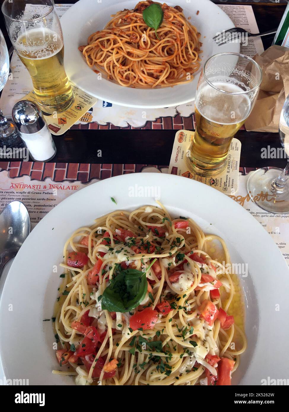 Spaghetti eat italy hi-res stock photography and images - Alamy