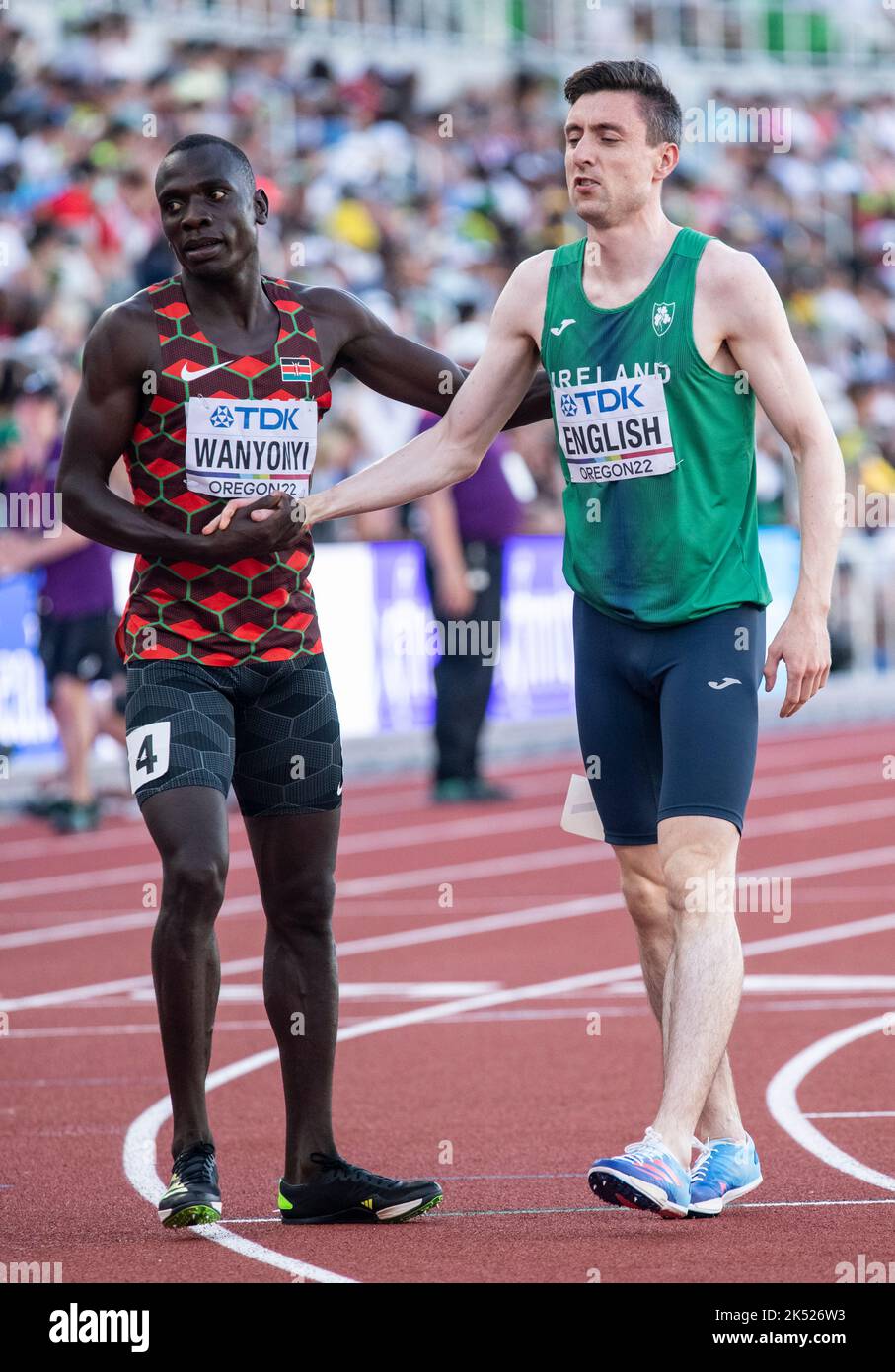 Emmanuel Wanyonyi of Kenya and Mark English of Ireland competing in the ...