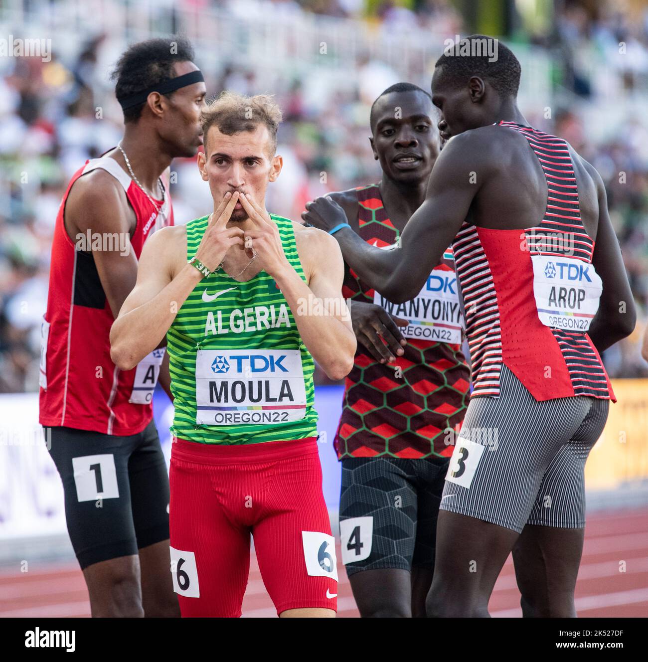 Slimane Moula of Algeria competing in the men’s 800m heats at the World ...