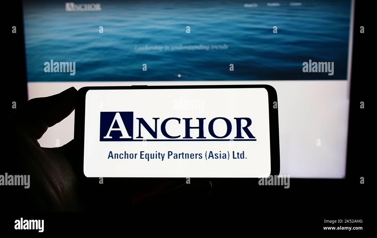 Anchor person hi-res stock photography and images - Alamy