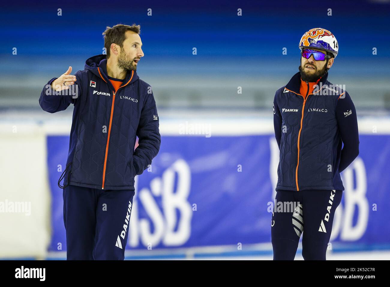 HeereNVEEN - 2022-10-05 15:59:22 HeereNVEEN - National coach of the ...