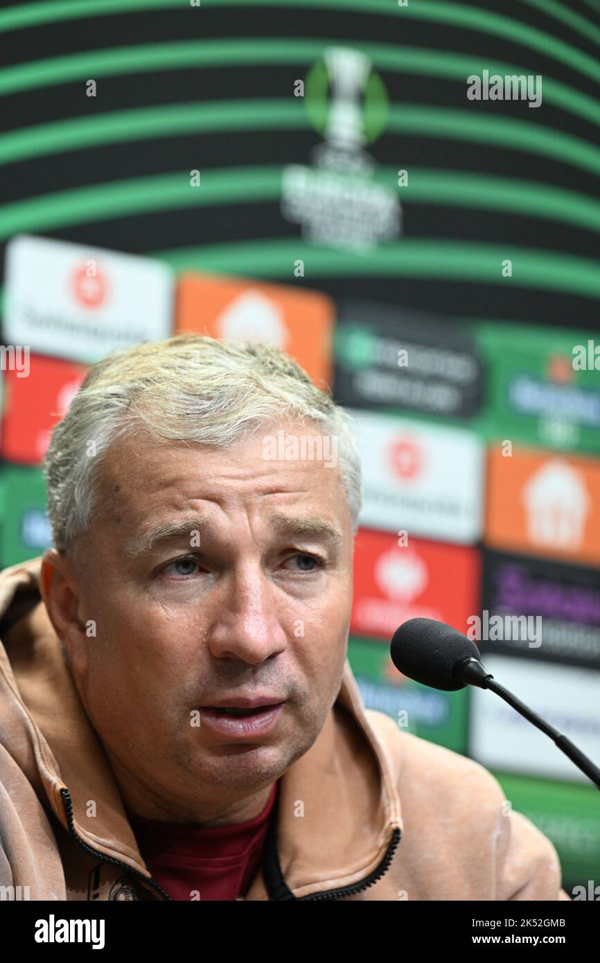 Prague, Czech Republic. 05th Oct, 2022. Head coach of CFR 1907 Kluz Dan ...