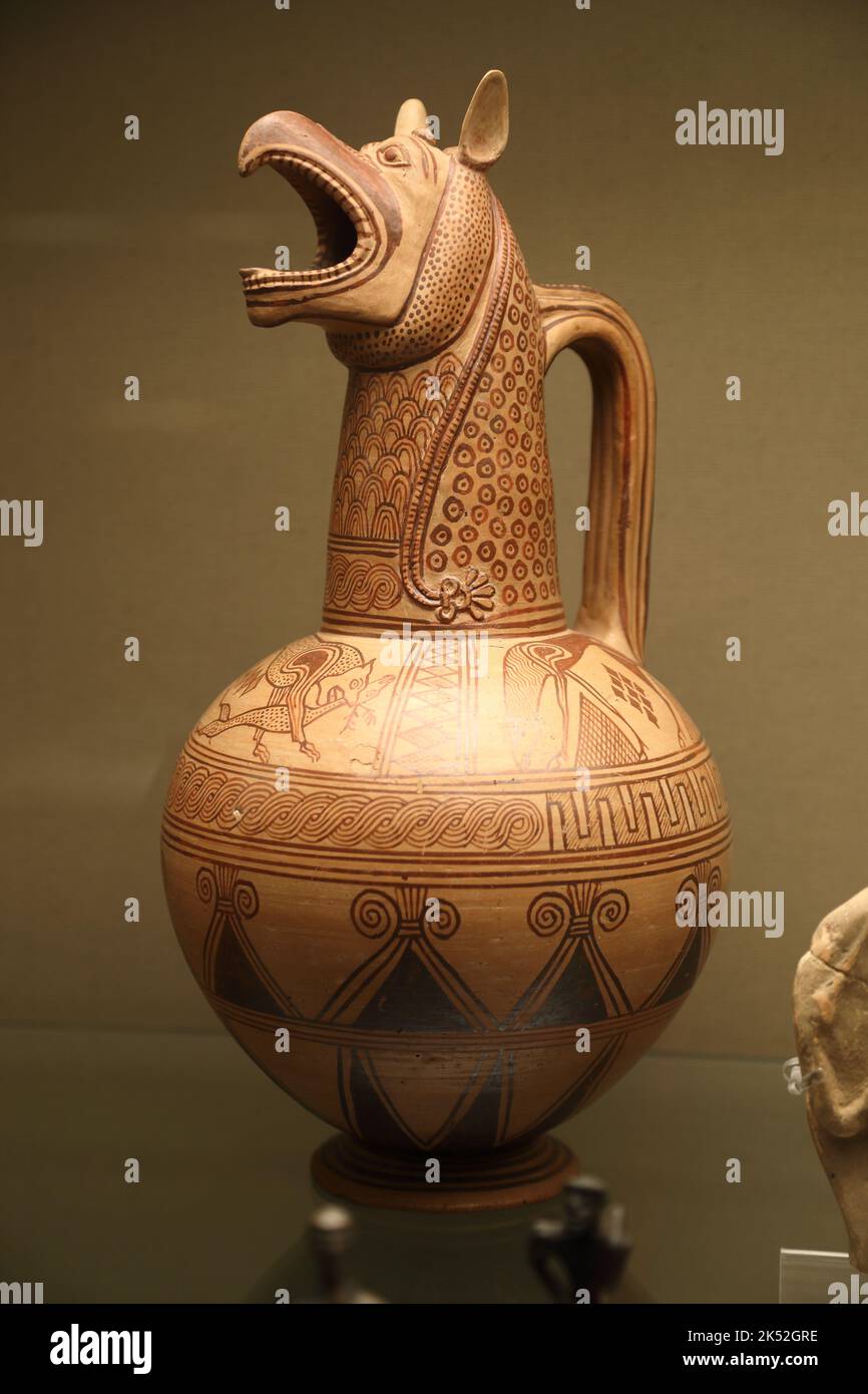 British museum greek pottery hi-res stock photography and images - Alamy