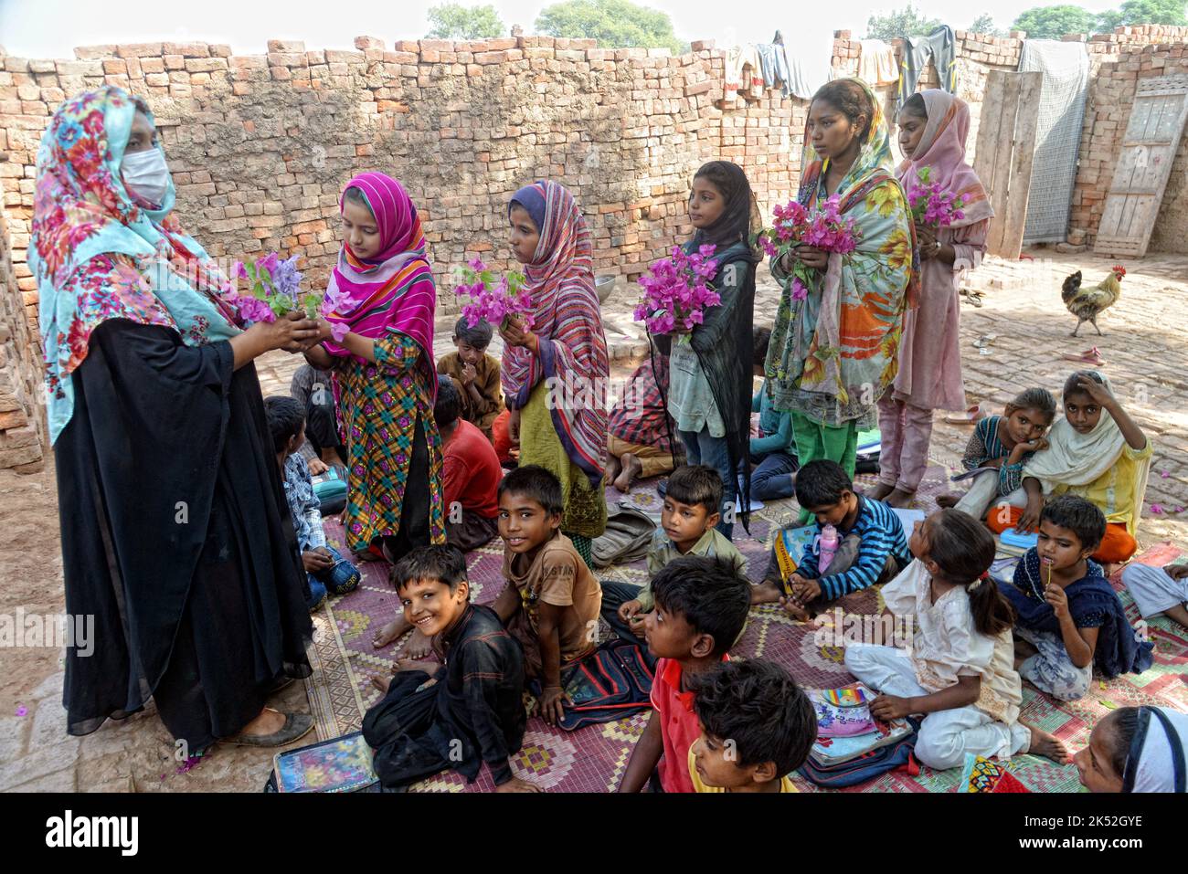Lahore, Pakistan, 05/10/2022, Pakistani teachers of United Social ...