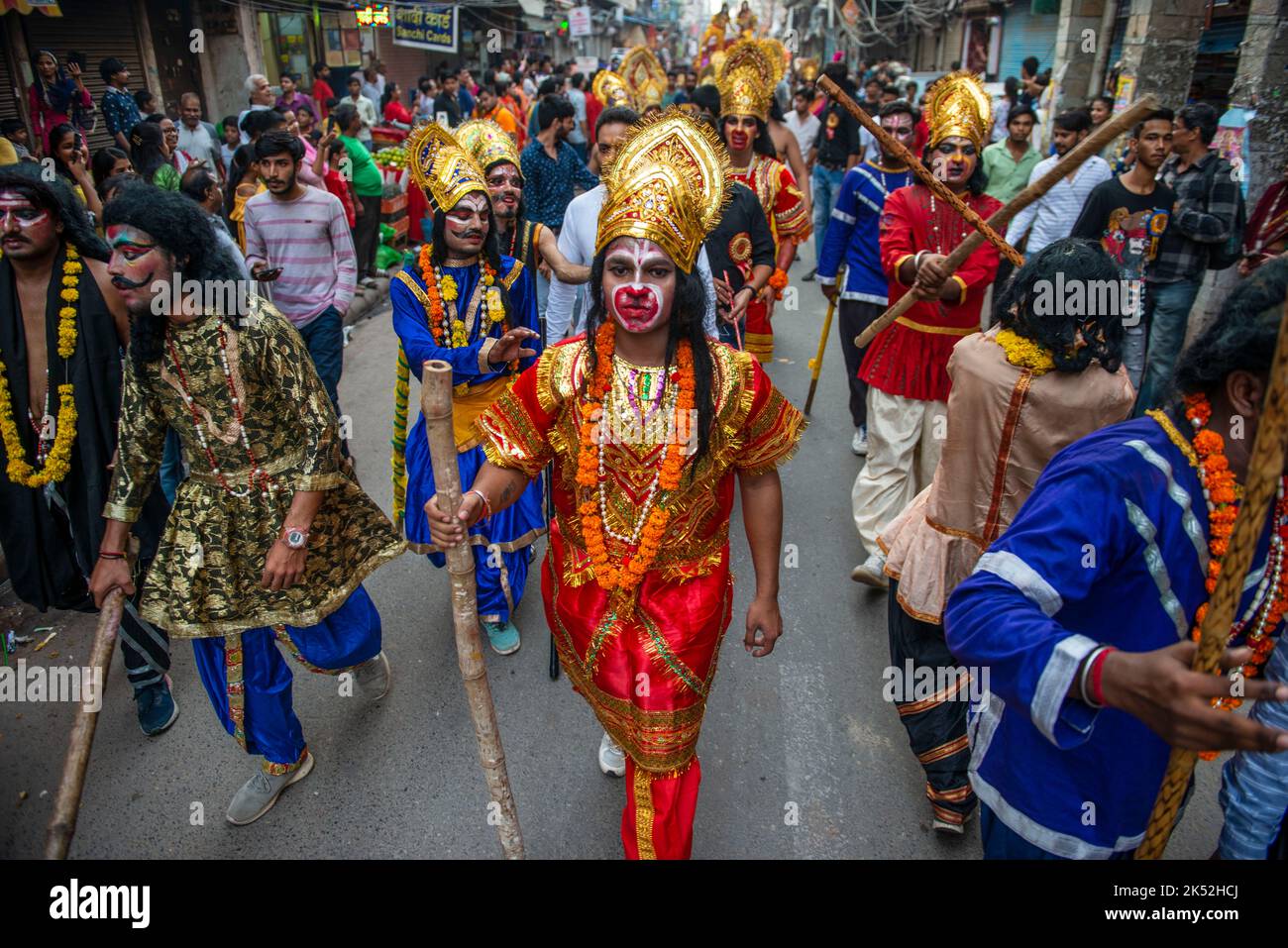 New Delhi, India. 05th Oct, 2022. Artists dressed as Demon and Vanar ...