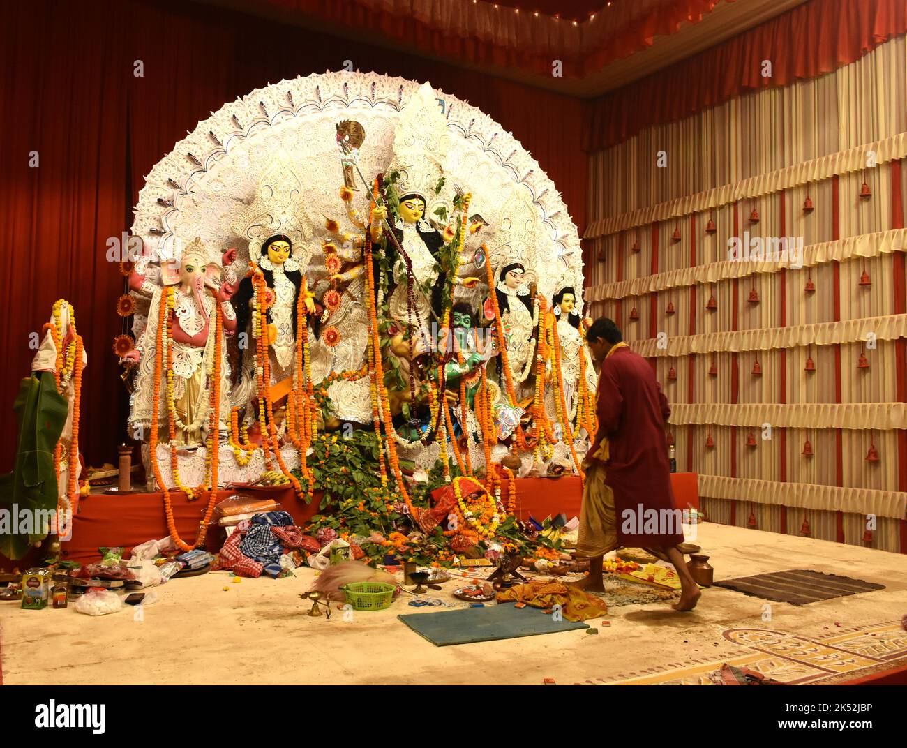 Saket kalibari hi-res stock photography and images - Alamy