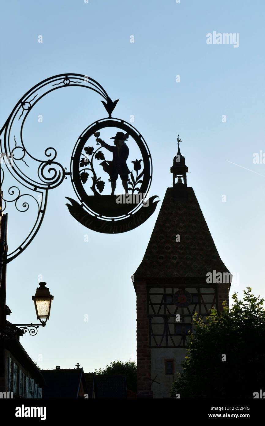 /France, Haut Rhin, Alsace wine road, Bergheim, medieval walled ancient ...