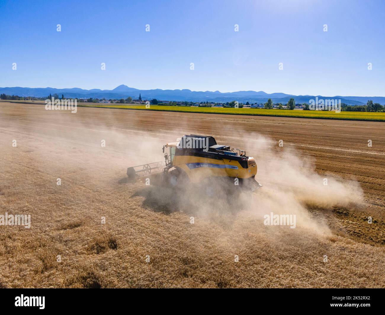 Plaine de limagne hi-res stock photography and images - Alamy