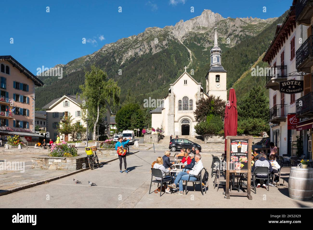 Chamonix town hi-res stock photography and images - Alamy