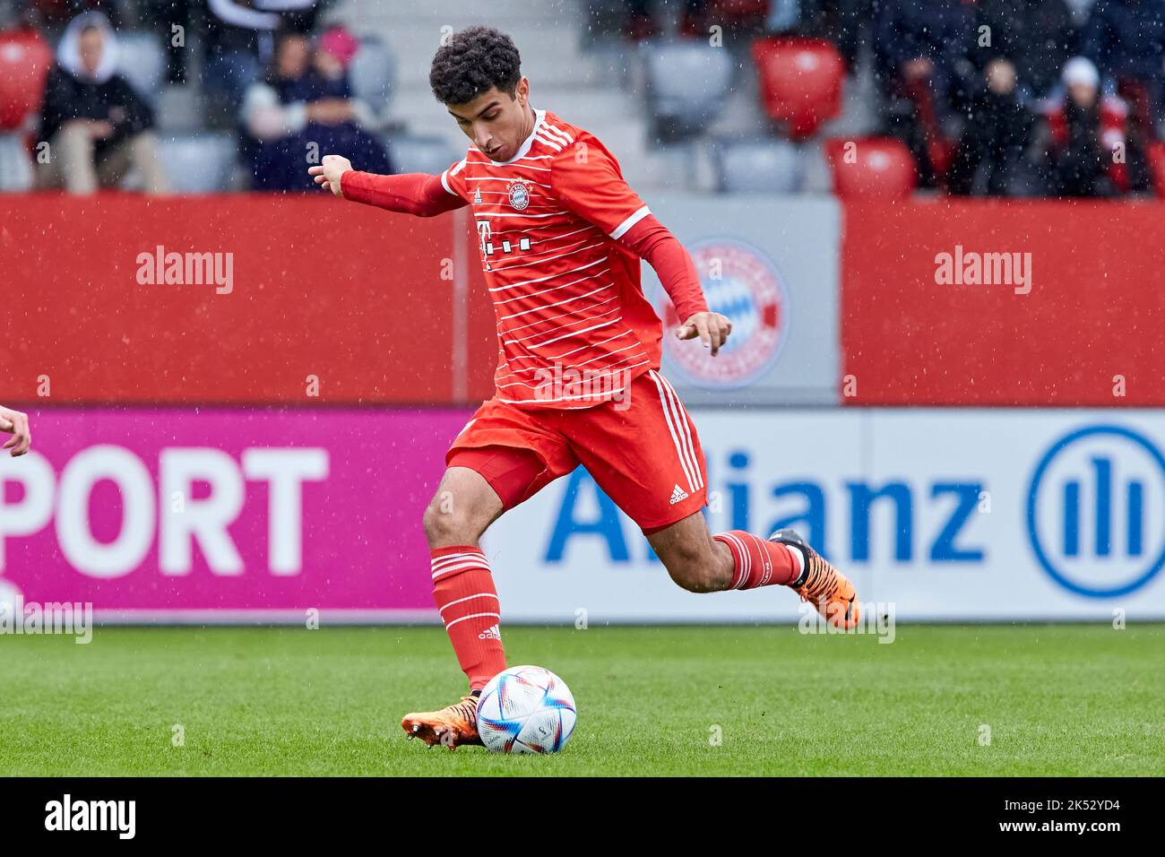 Bengi kaan fc bayern munchen hi-res stock photography and images - Alamy