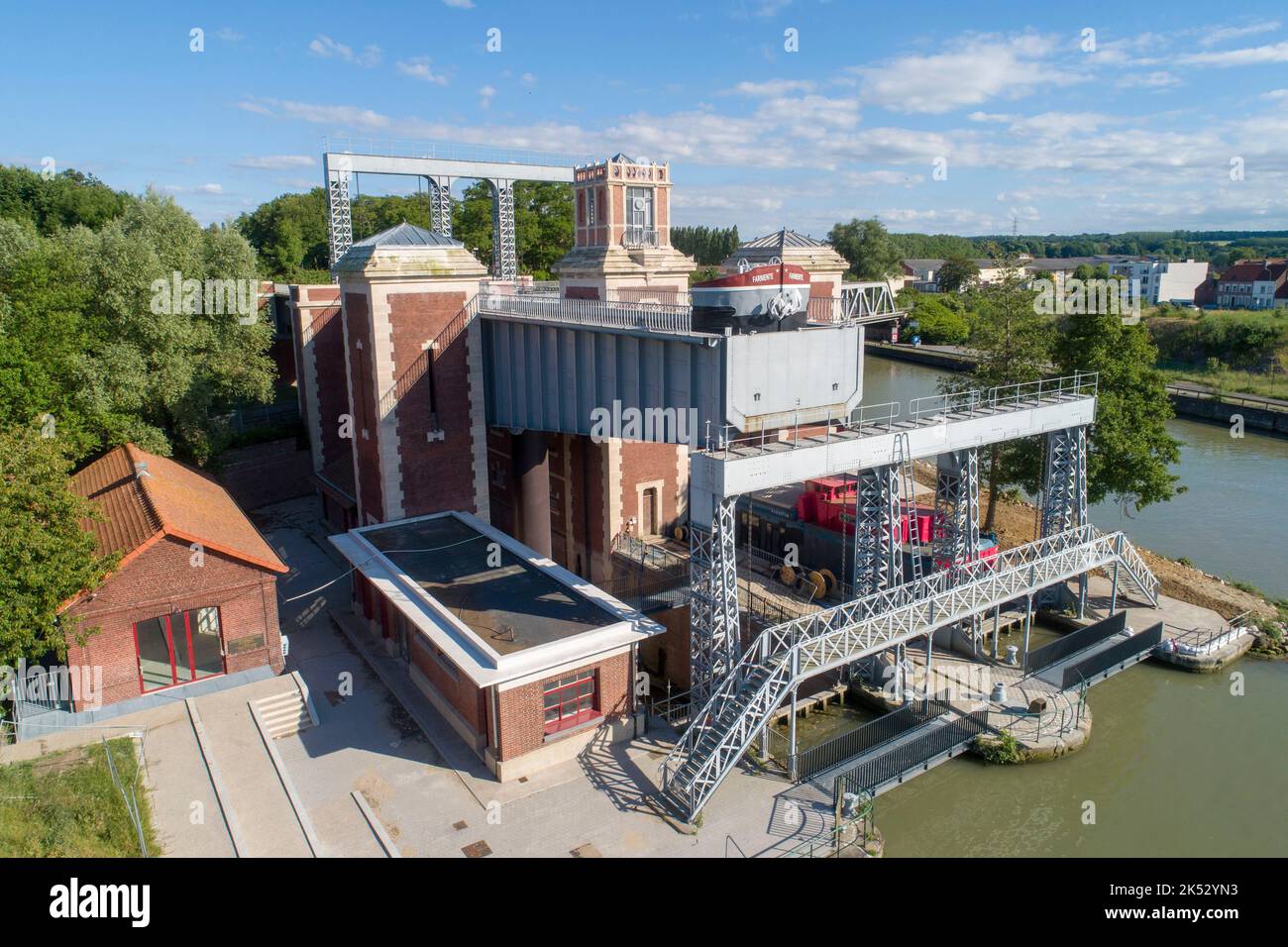 Fontinettes lift hi-res stock photography and images - Alamy