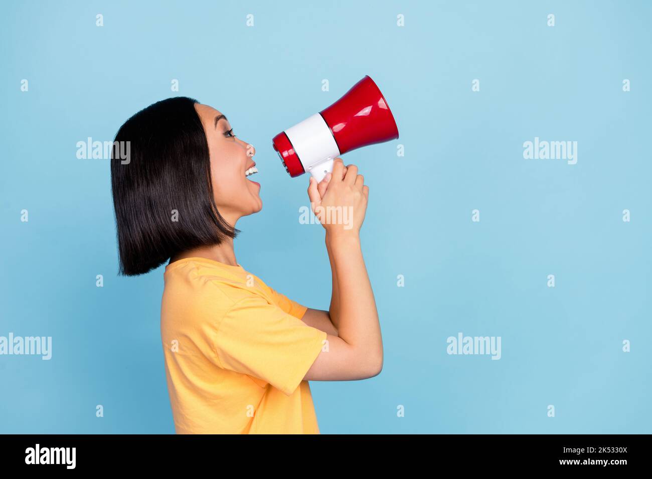Photo portrait of gorgeous young lady japanese scream loudspeaker order ...