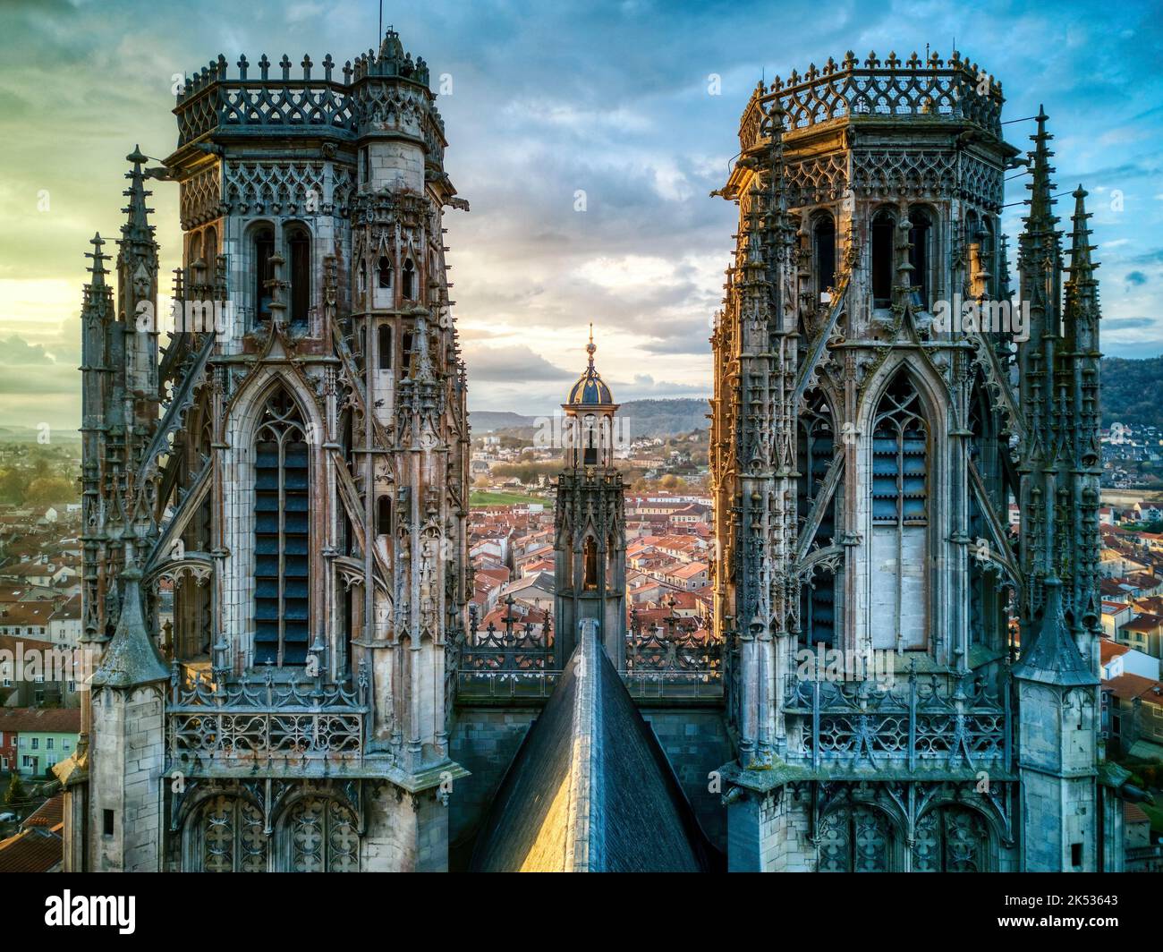Toul cathedral hi-res stock photography and images - Alamy