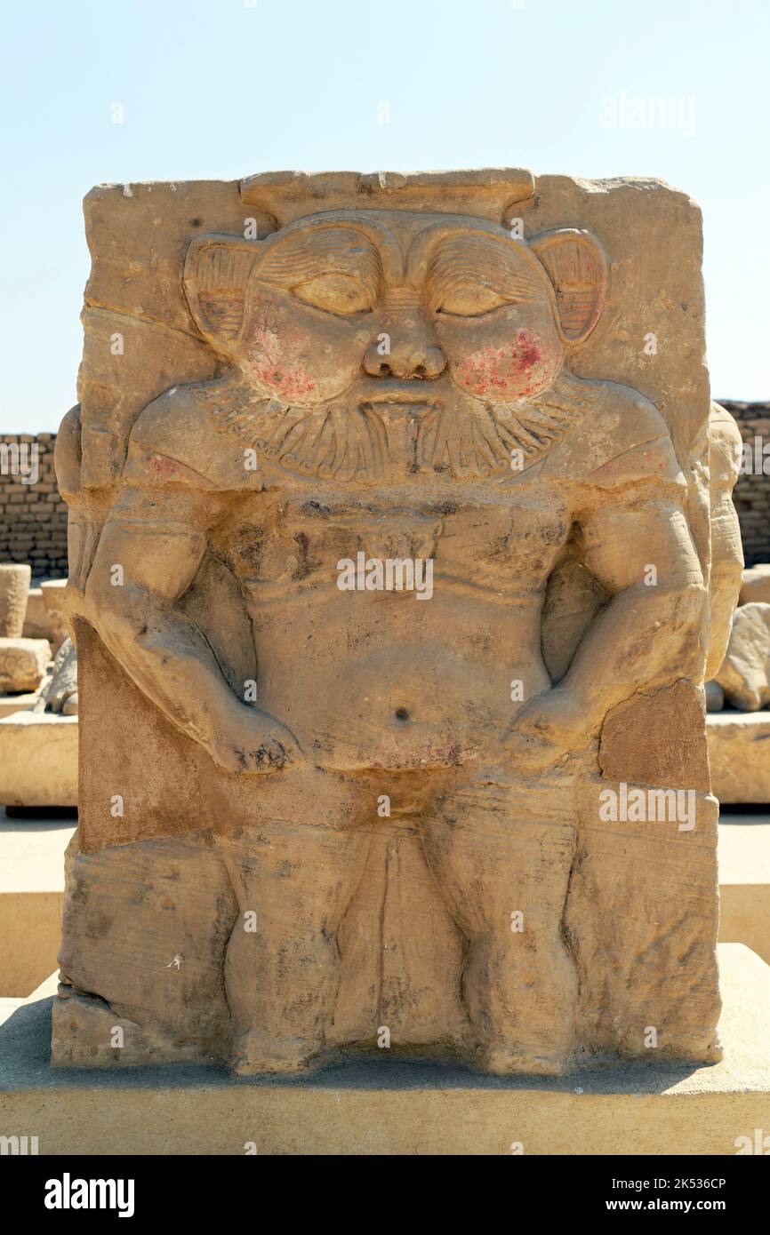 Statue god bes temple denderah egypt hi-res stock photography and ...
