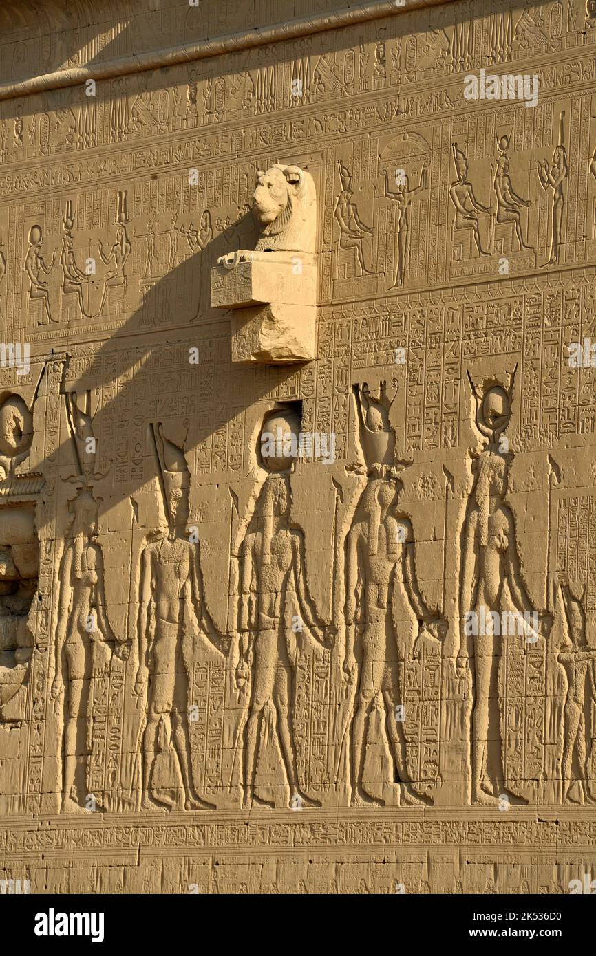 Egypt, Upper Egypt, Nile Valley, Dendara temple dedied to Goddess ...