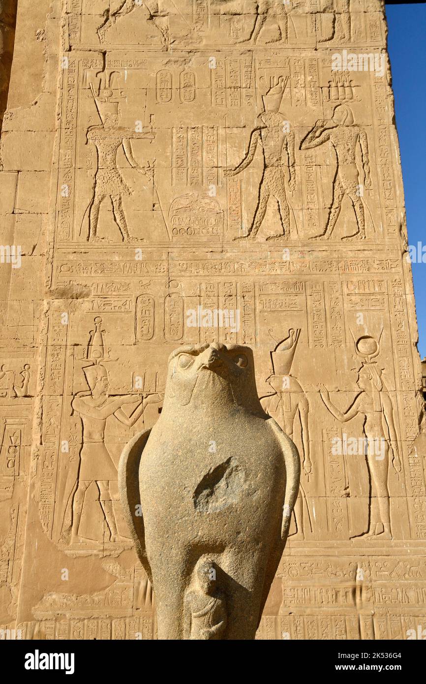 Egypt, Upper Egypt, Nile Valley, Edfu, temple dedicated to Horus God ...