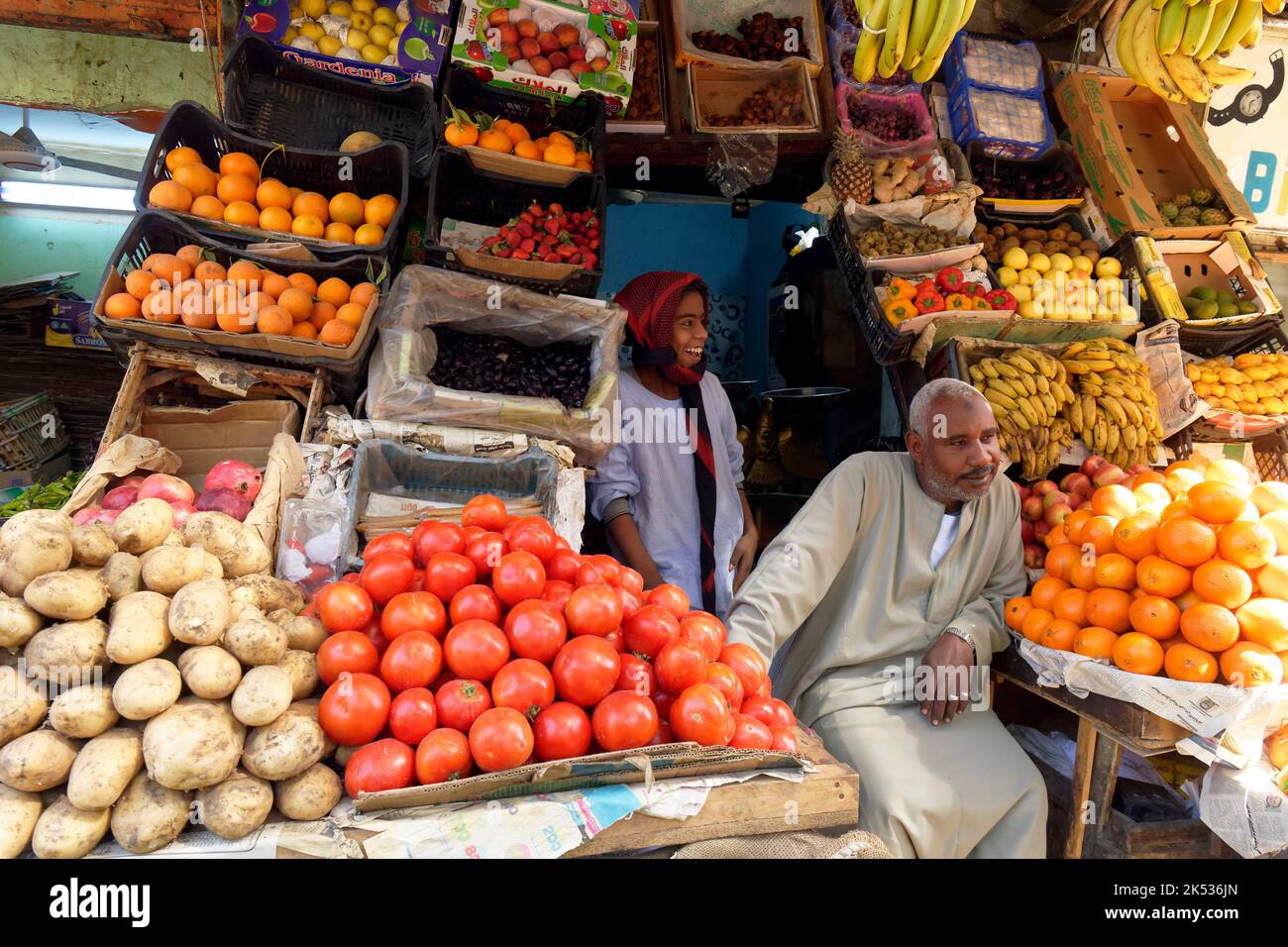 Egypt, Upper Egypt, Nile Valley, Kom Ombo, market Stock Photo - Alamy