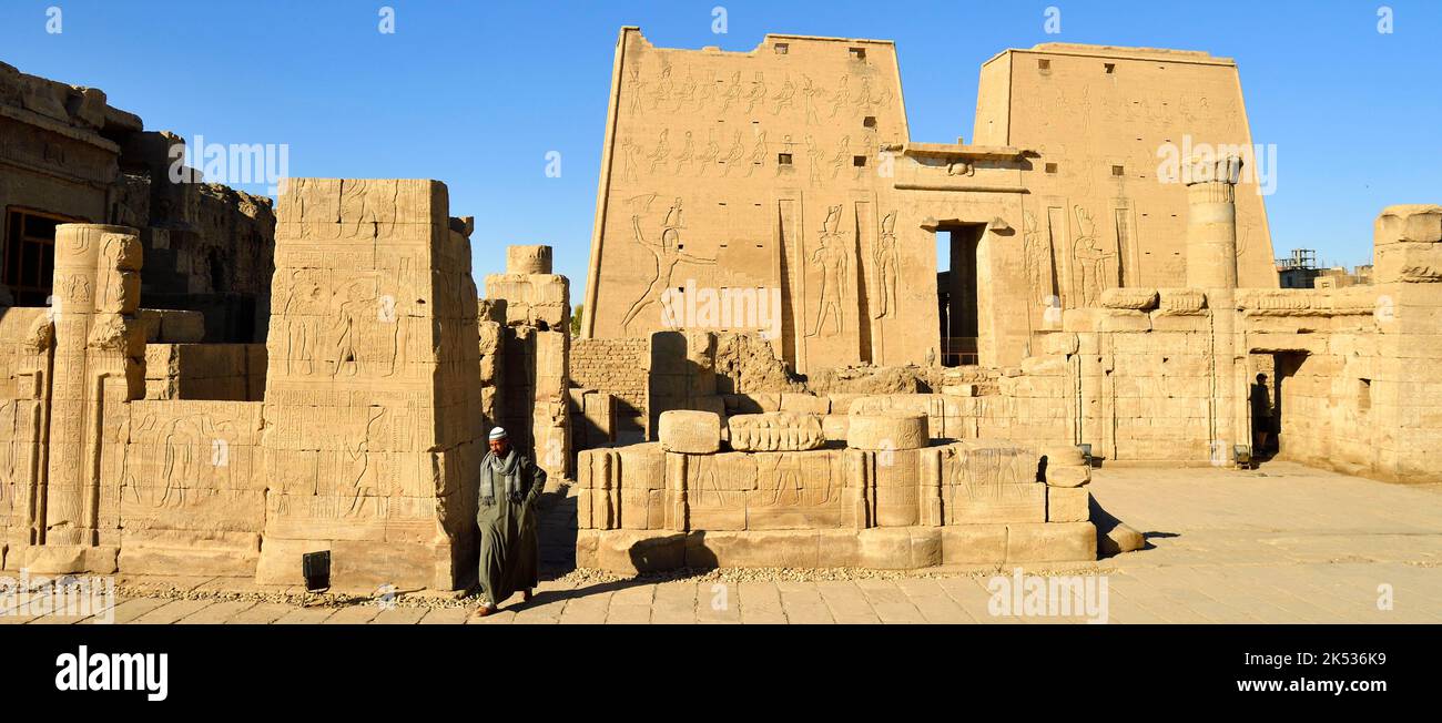 Egypt, Upper Egypt, Nile Valley, Edfu, temple dedicated to Horus God ...