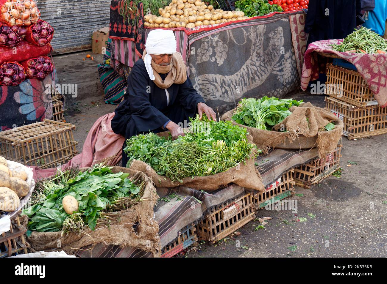 Egypt, Upper Egypt, Nile Valley, Kom Ombo, market Stock Photo - Alamy