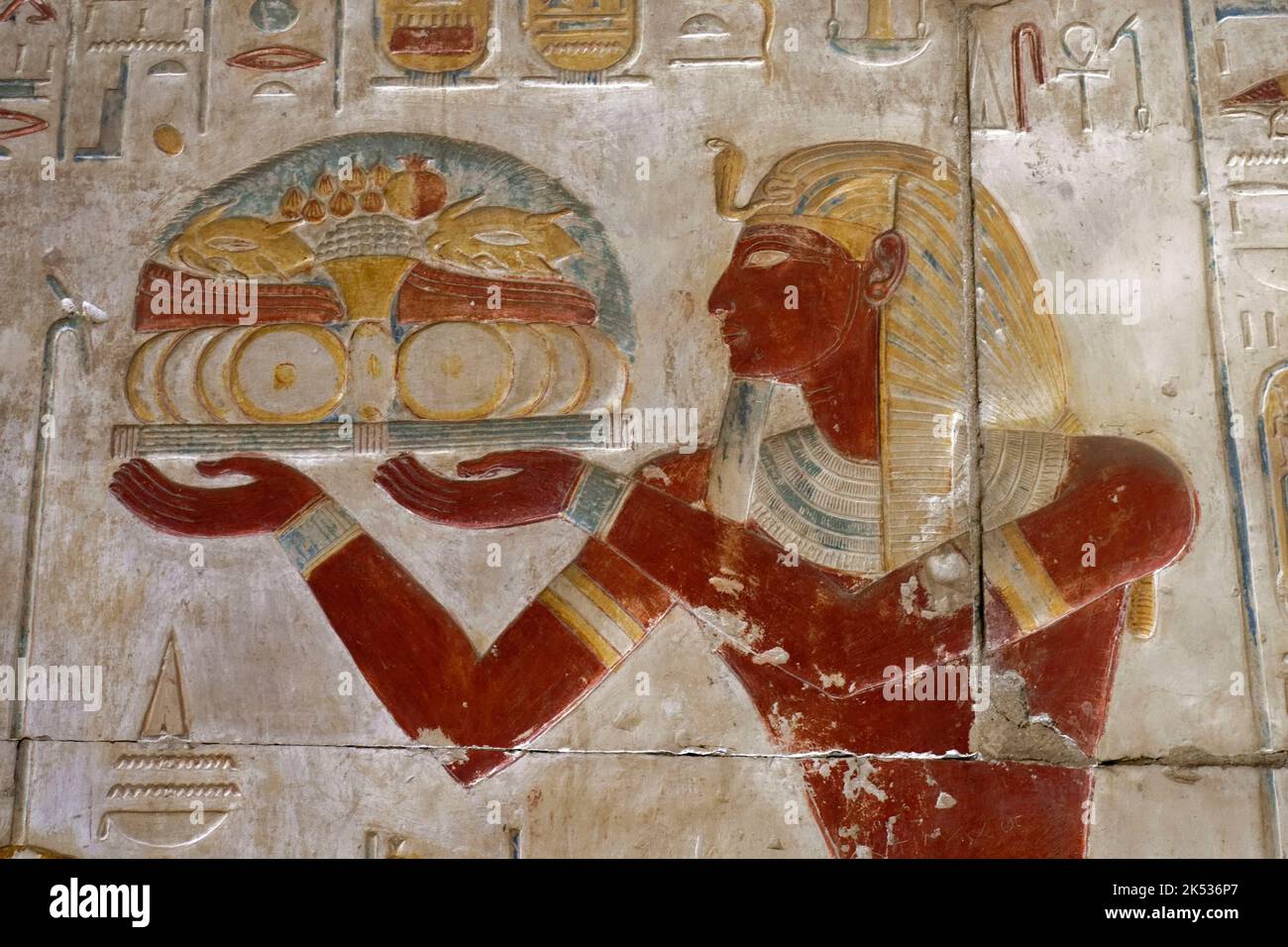 Egypt, Middle Egypt, Nile Valley, Abydos, temple of Seti 1, low reliefs ...