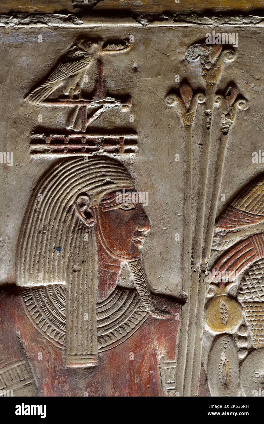 Egypt, Middle Egypt, Nile Valley, Abydos, temple of Seti 1, low reliefs ...