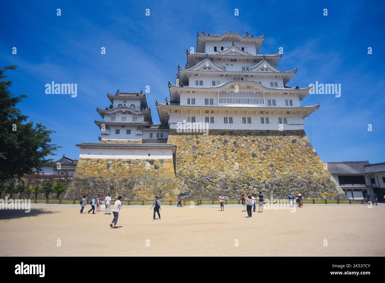 Himeji Castle (Himejijō), also known as White Heron Castle, is Japan’s ...