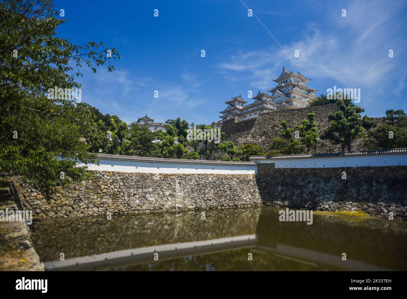 Himeji Castle (Himejijō), also known as White Heron Castle, is Japan’s ...