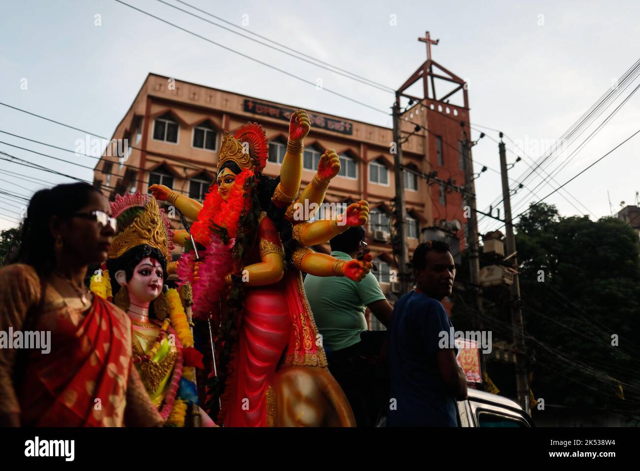 Dhaka, Bangladesh. 5th Oct, 2022. Durga Puja, the biggest festival of Bengali Hindu People ...