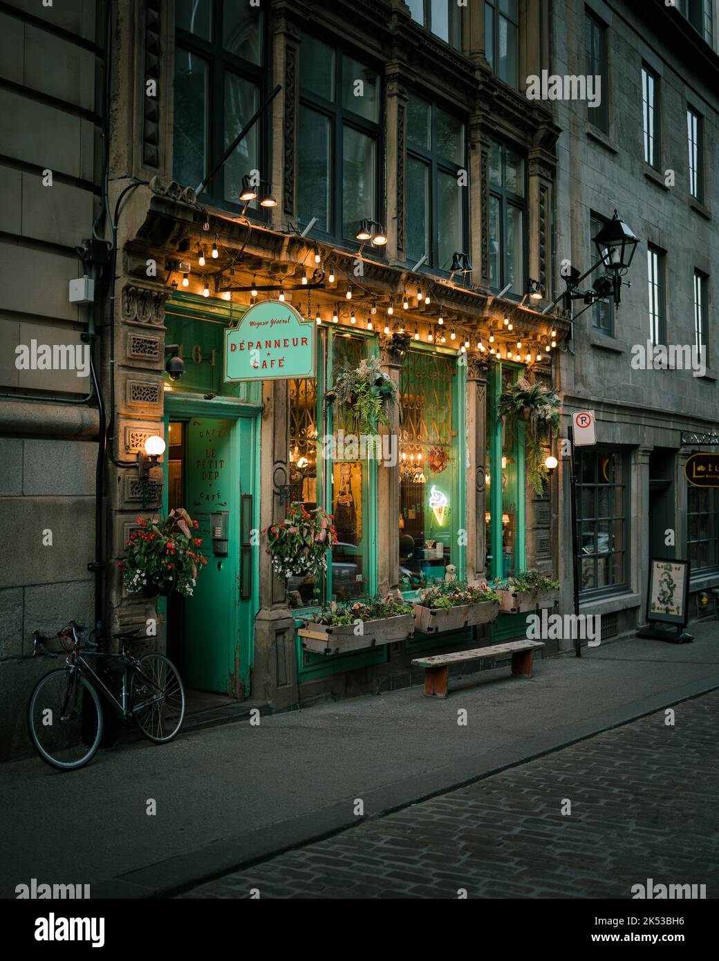 Charming cafe in Old Montreal, Ville-Marie, Québec, Canada Stock Photo ...