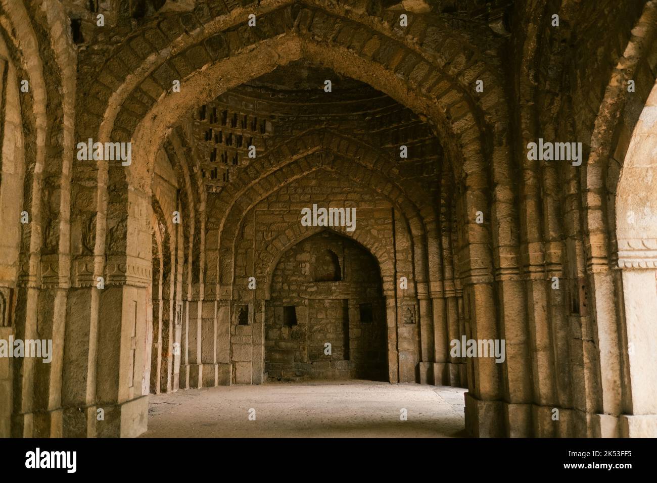 The Jamali Kamali mosque and tomb in New Delhi, India Stock Photo - Alamy