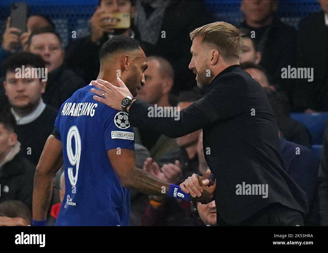 Chelsea's Pierre-Emerick Aubameyang shakes hands with manager Graham ...
