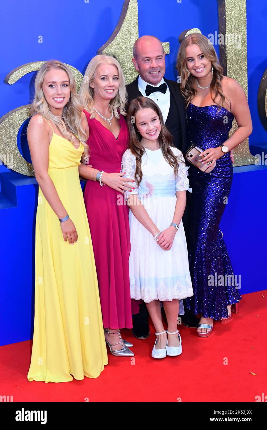 London, UK , 05/10/2022, Alisha Weir and family Arrive at the Cast and ...