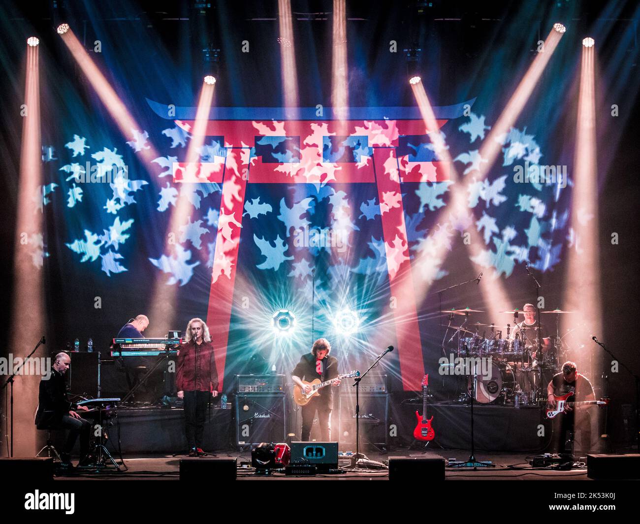 Steve Hackett & his band on stage at the Ipswich Regent Theatre Stock ...